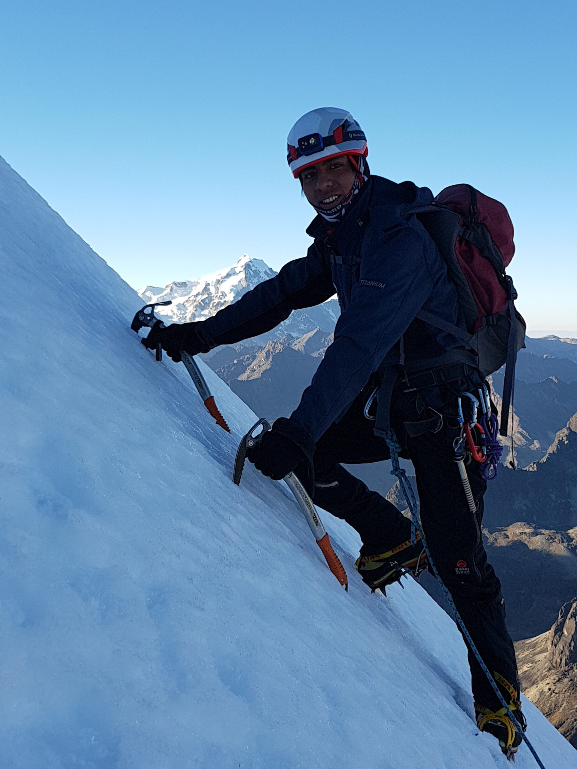 Climbing Pequeño Alpamayo (2 days) – Bolivian Mountain Guides