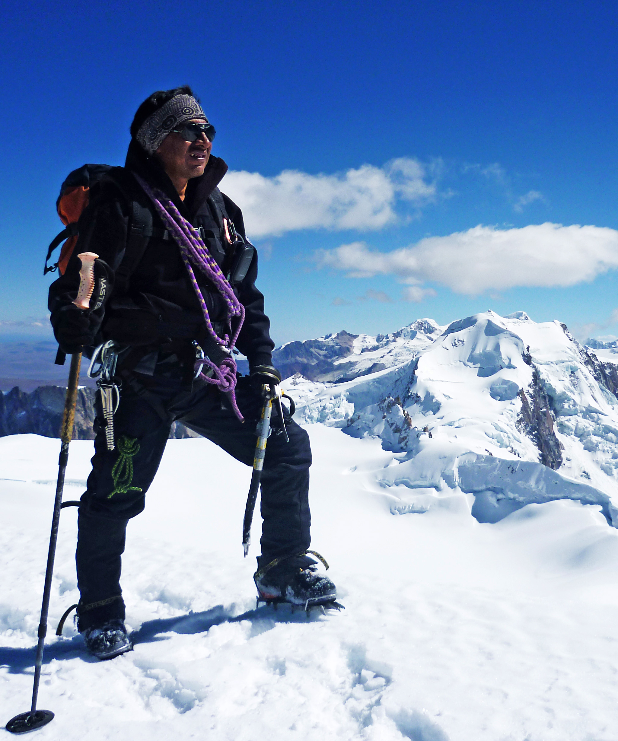 Climbing Chachacomani (4 days) – Bolivian Mountain Guides