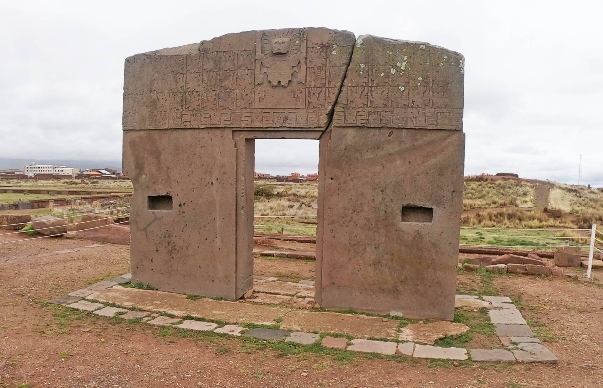 Tihuanacu (Full Day) – Bolivian Mountain Guides